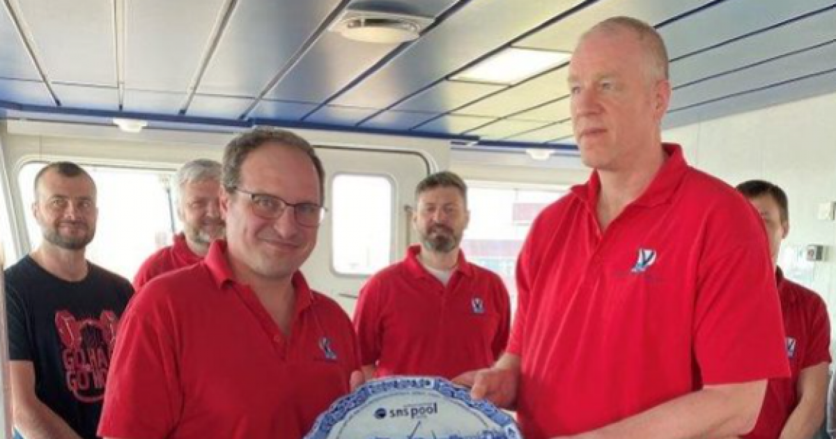 Pool Express marks 15 years with SNS Pool | Vroon